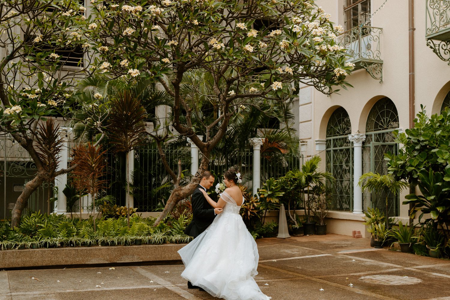 An Elegant, Italian-Inspired Wedding at Cafe Julia Oahu